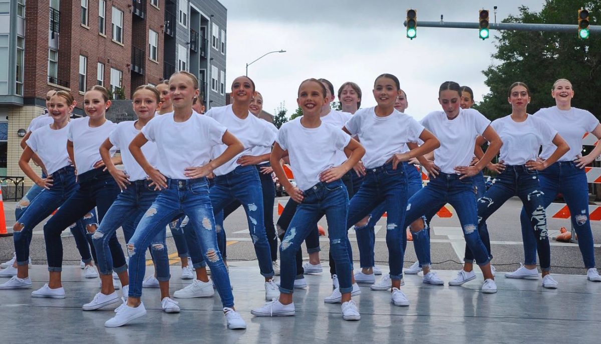 Art Walk – Dance Dimensions